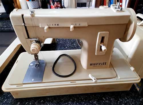 Merritt Sewing Machine - A Buying Guide - pricegoogly